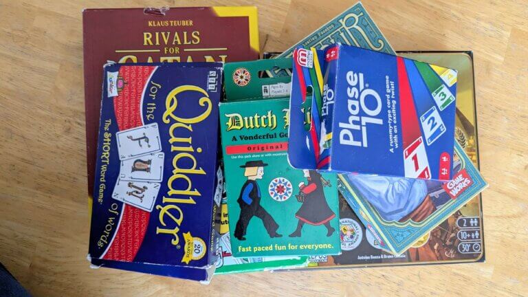 Best Two Person Card Games - The Homesmiths